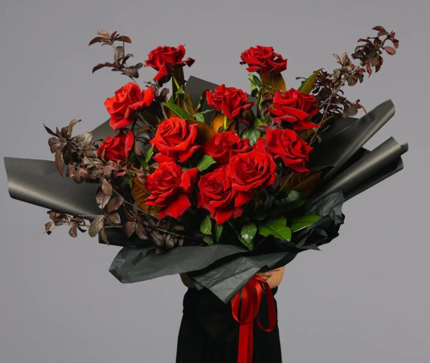 Shop Monochromatic at Vhouse Florist | Vhouse Florist